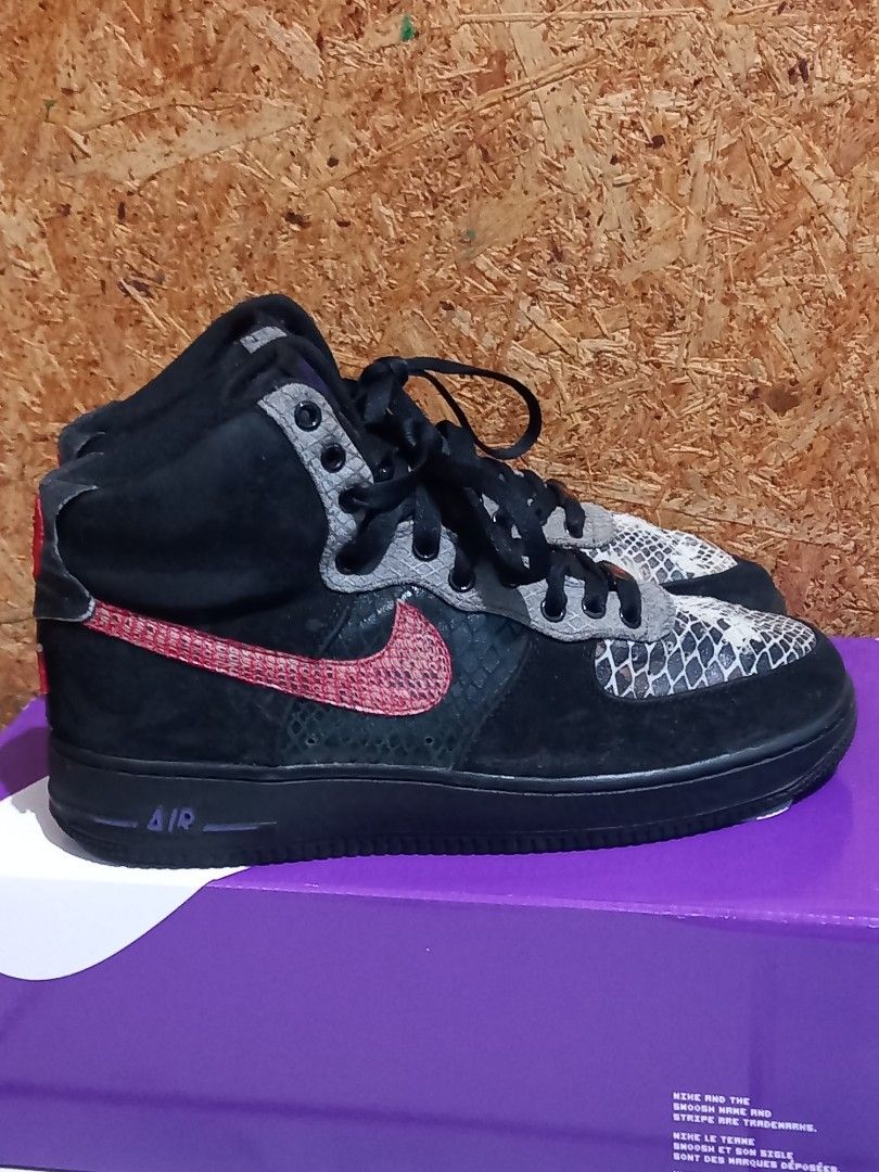 Nike AF1 Year Of The Snake, Fesyen Pria, Sepatu , Sneakers di Carousell