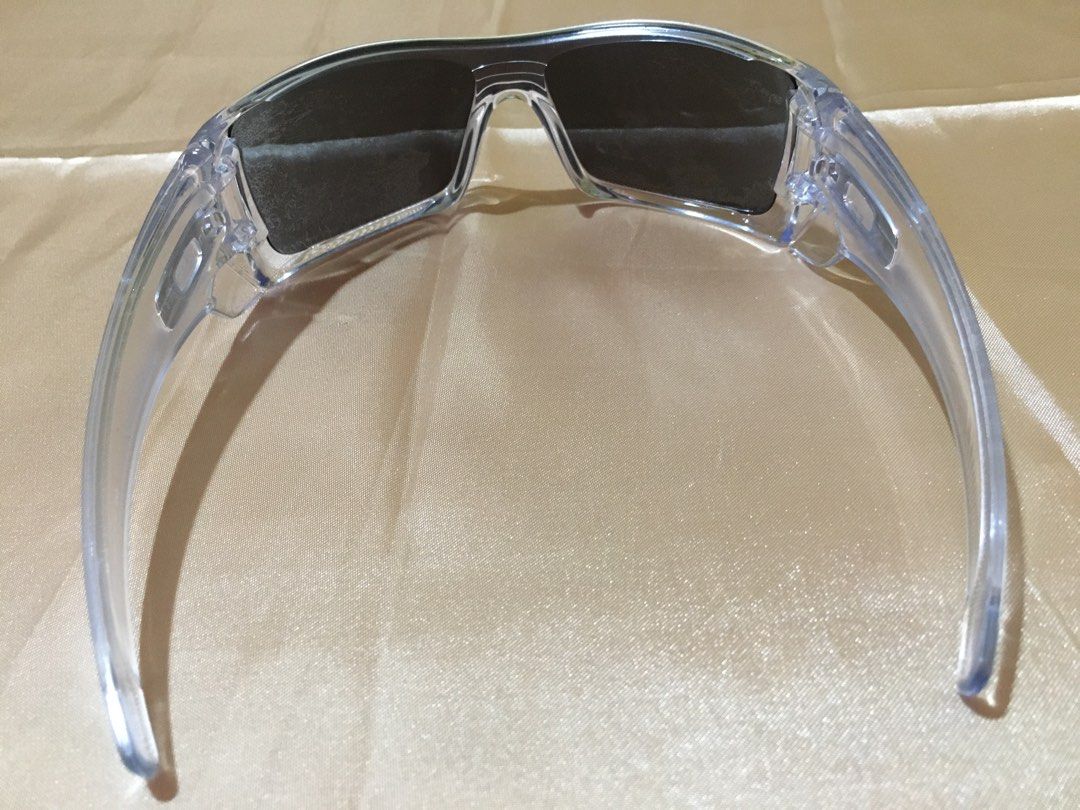 ORIGINAL OAKLEY BATWOLF SUNGLASSES, Men's Fashion, Watches ...