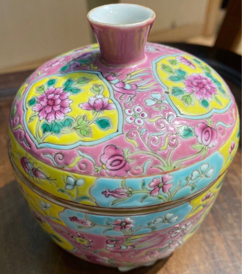 Peranakan Pink Chong-Chai In-and-out Chupu, Hobbies & Toys, Memorabilia ...