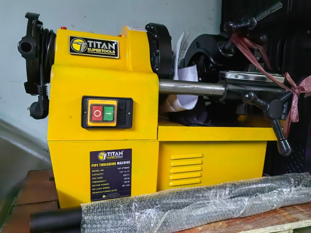 PIPE THREDING MACHINE, Commercial & Industrial, Industrial Equipment on ...