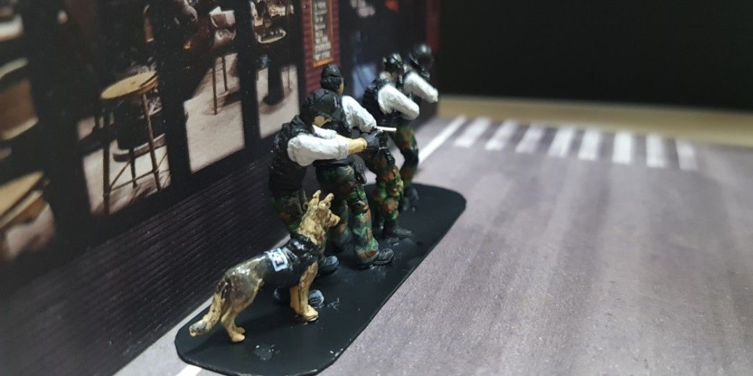 Police Drug Unit Squad Figure Scale 1:35, Hobbies & Toys, Toys & Games ...