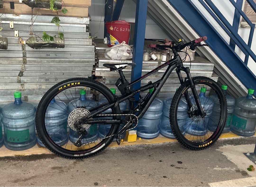 Polygon Siskiu D7 Small(27.5), Sports Equipment, Bicycles & Parts ...