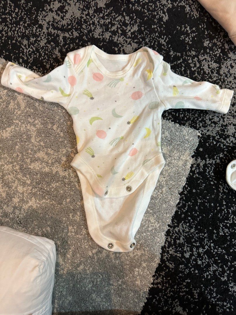 PRIMARK newborn bodysuit, Babies & Kids, Babies & Kids Fashion on Carousell
