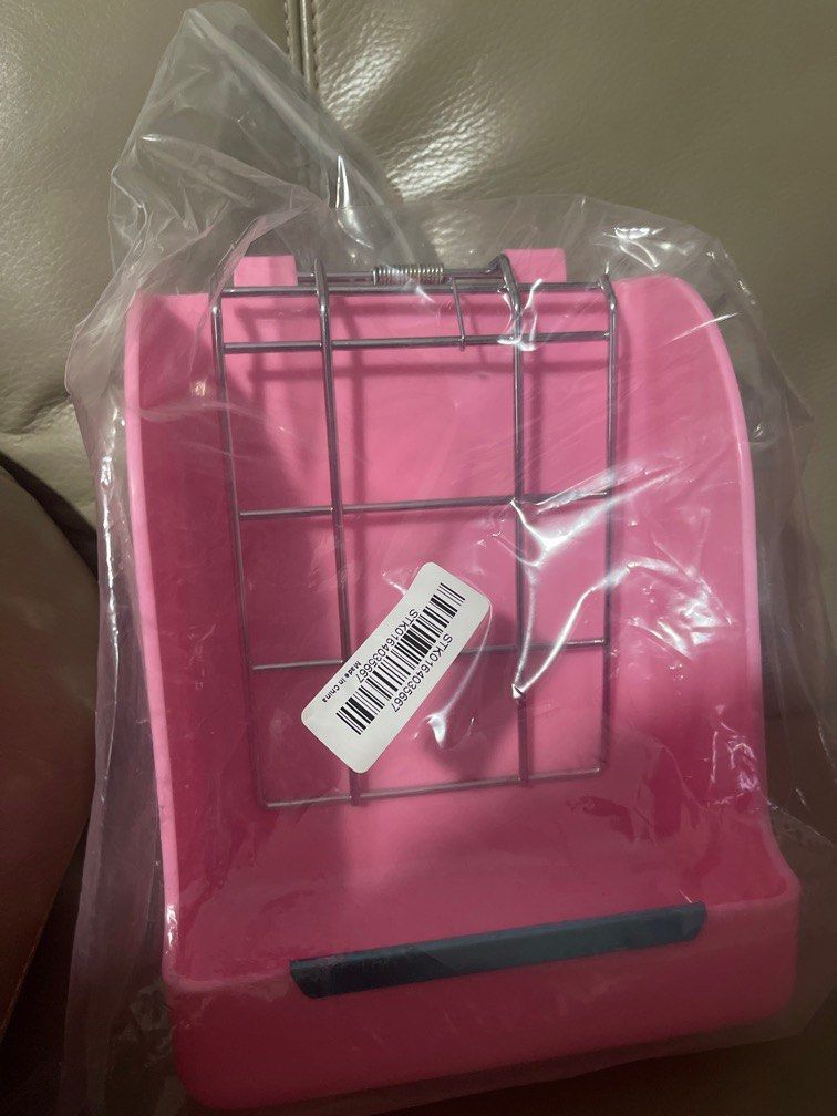 Rabbit grass rack, Pet Supplies, Homes & Other Pet Accessories on Carousell