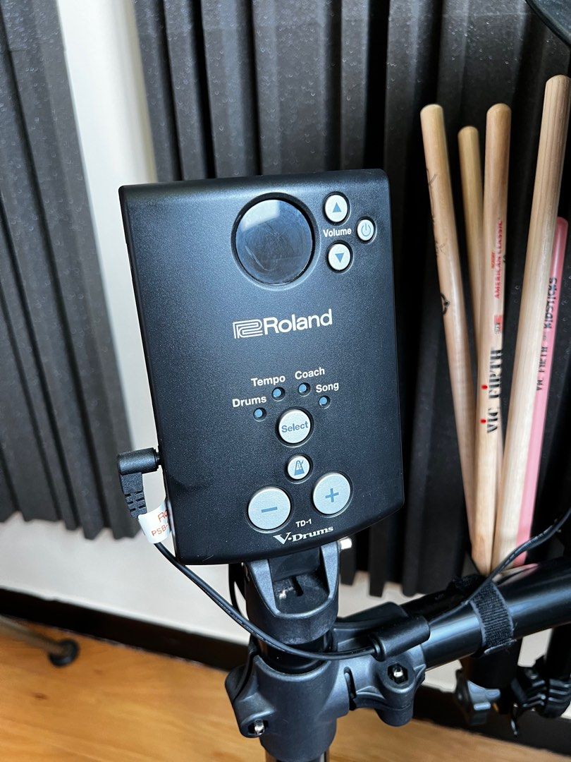 Roland electric drum set, Hobbies & Toys, Music & Media, Musical ...