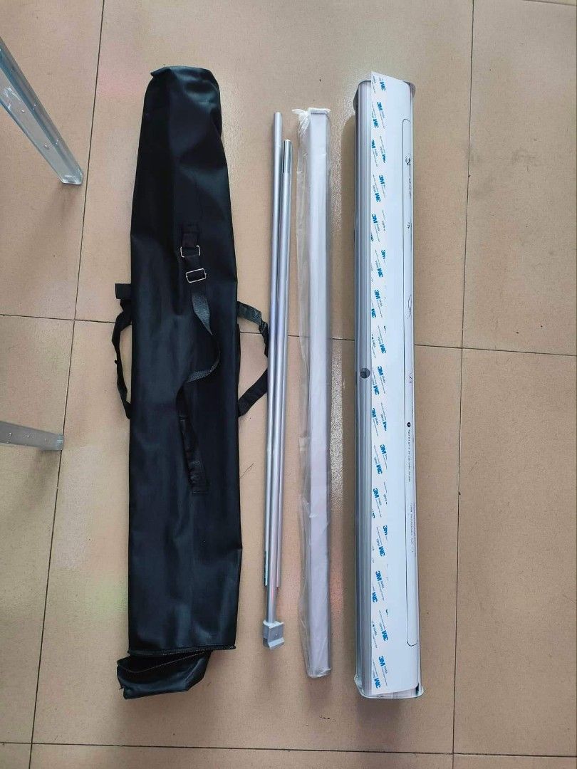 Roll up banner mechanism on Carousell