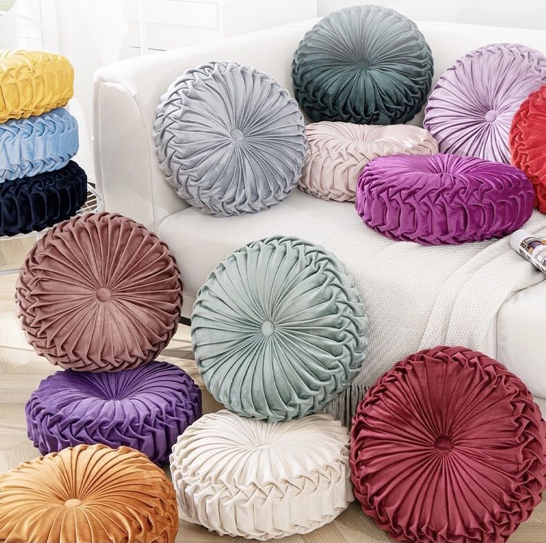ROUND Victorian Style Sofa Cushion *HARI RAYA PROMO*, Furniture & Home ...