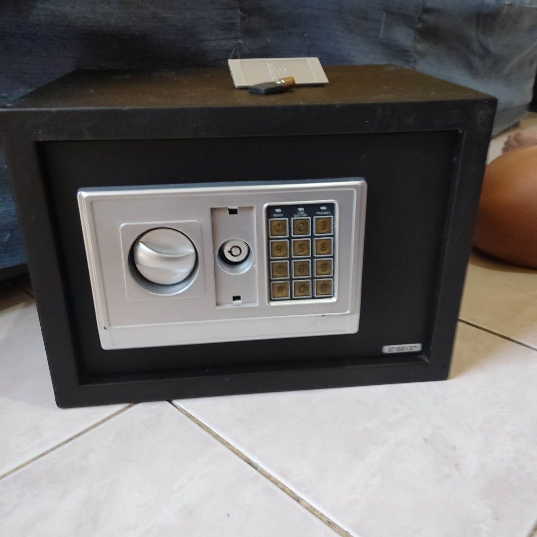 SAFEWELL SAFETY VAULT LIKE NEW, Furniture & Home Living, Security ...