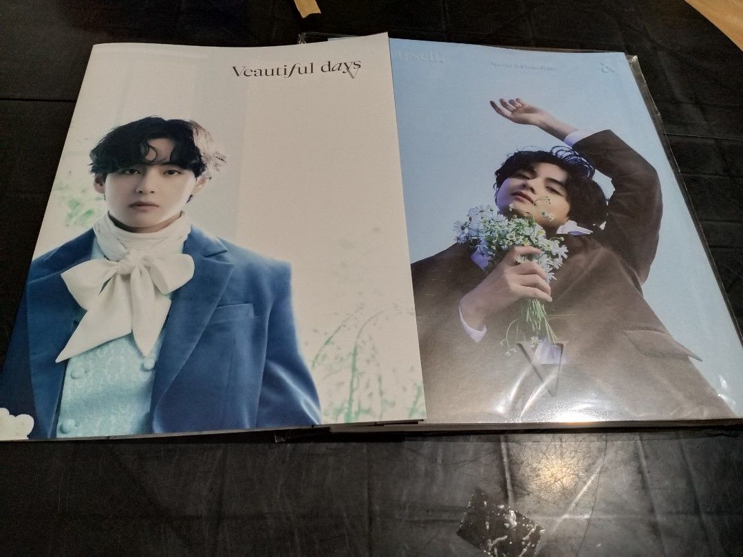 V Photofolio Photobook with Folded Poster, Hobbies & Toys, Memorabilia ...