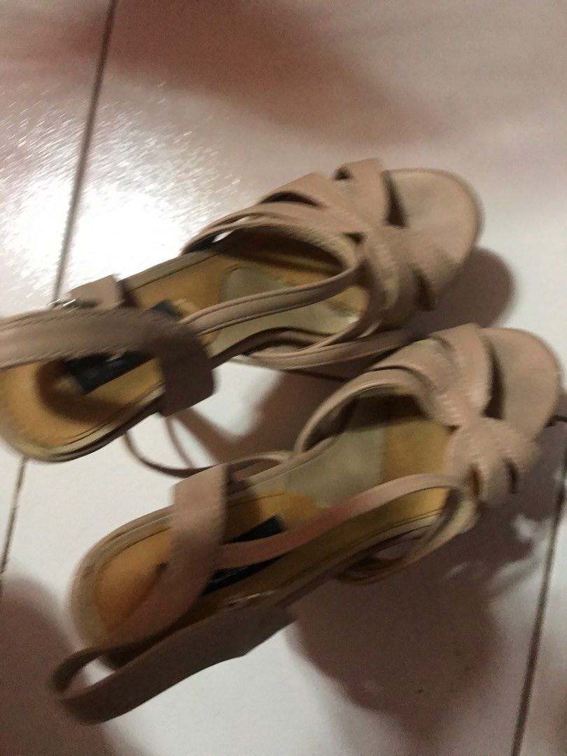 Venus Pageant Heels On Carousell