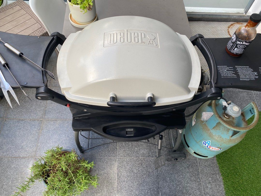 Weber Q 200, TV & Home Appliances, Kitchen Appliances, BBQ, Grills ...