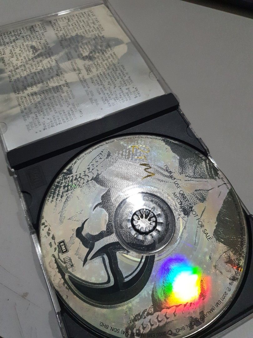 (820) CD promo Rock Melayu AMUK "akar & bumi", Hobbies & Toys, Music ...