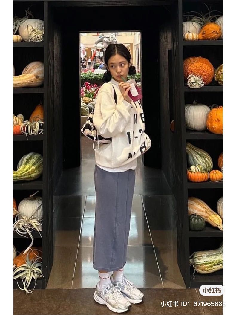 Adidas Astir Grey (same with jennie)!, Women's Fashion, Footwear ...