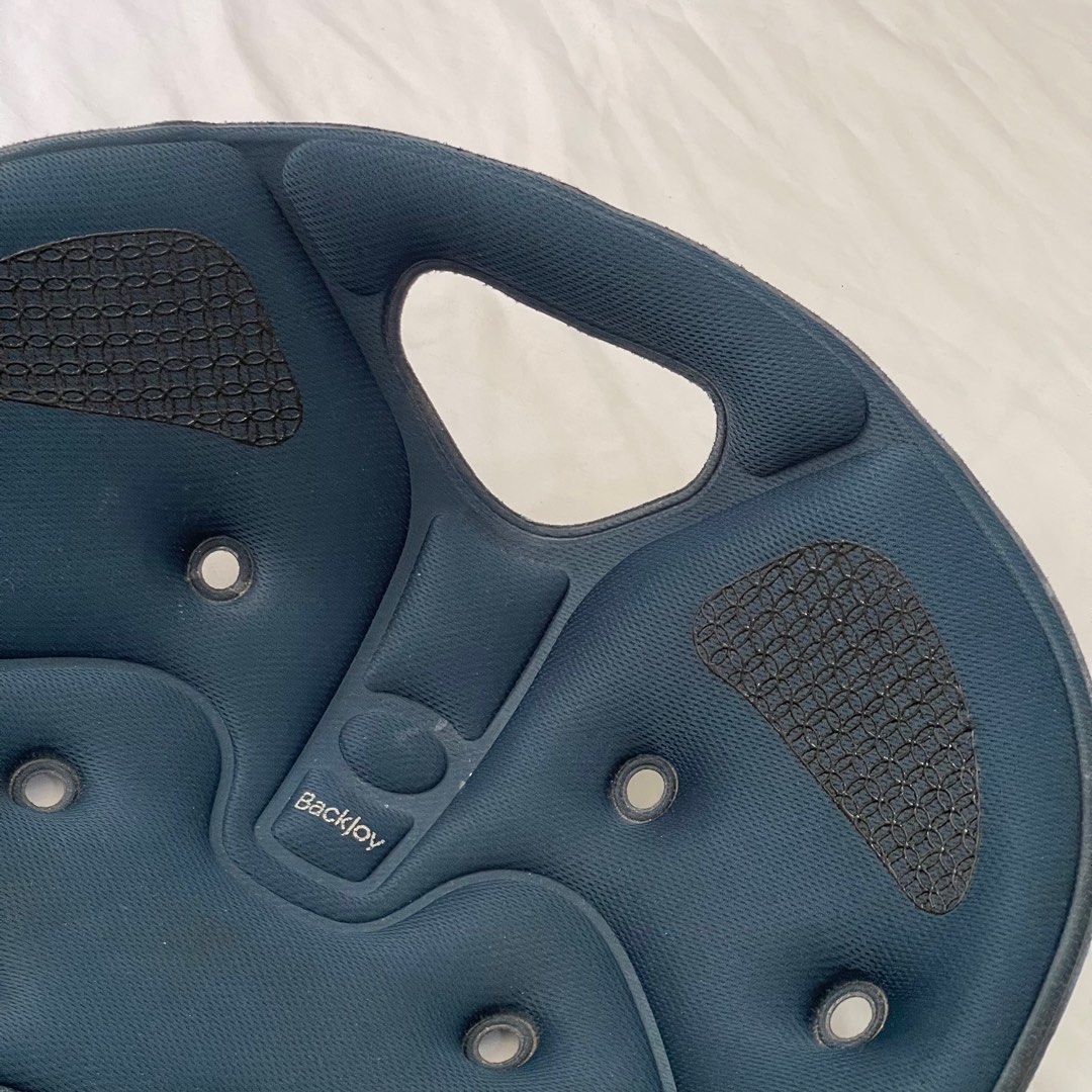 Backjoy Sitsmart Core Traction, Health & Nutrition, Braces, Support & Protection on Carousell