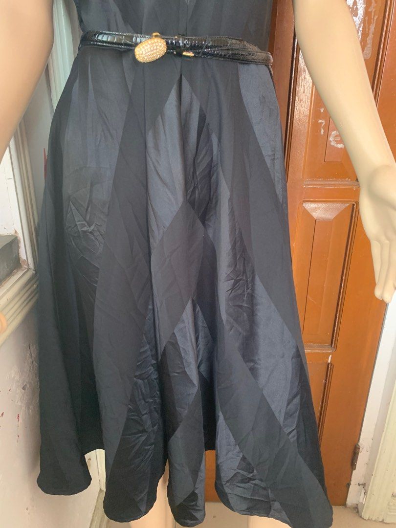 Beautiful sleeve less formal dress, Women's Fashion, Dresses & Sets ...