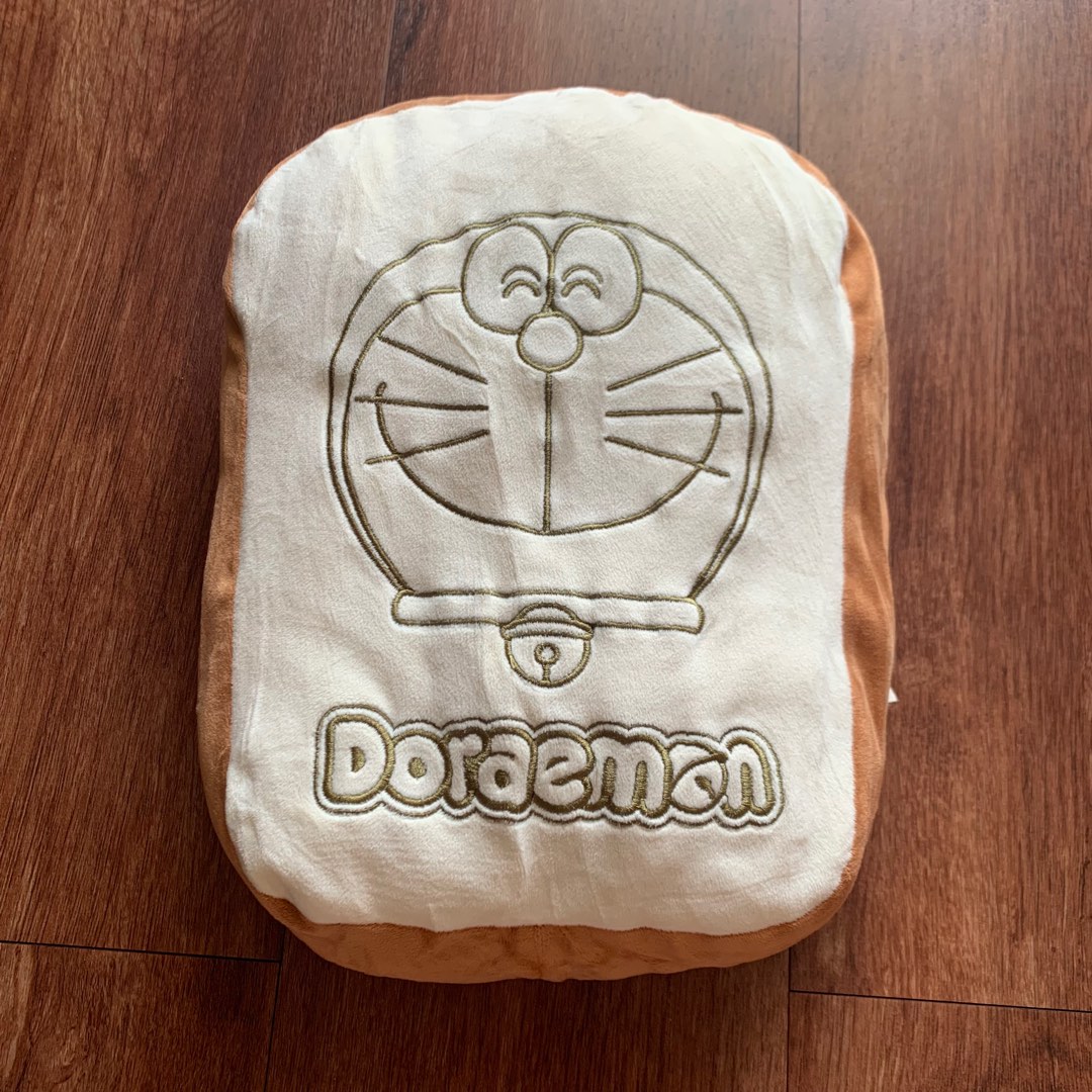 Boneka roti doraemon, Toys & Collectibles, Mainan di Carousell