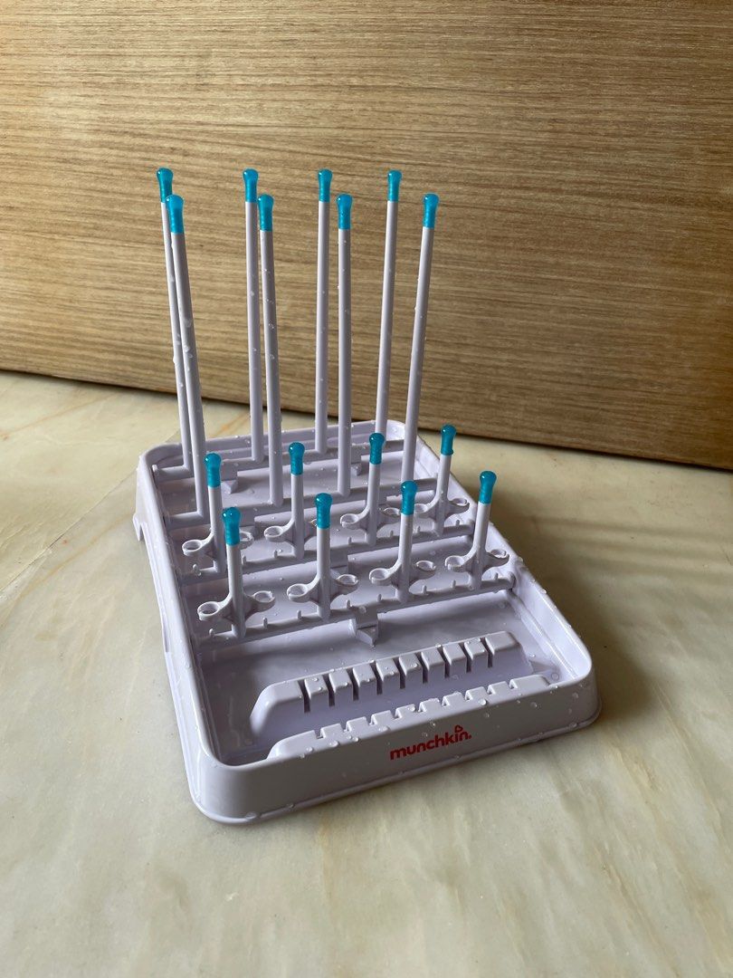 Brand new Munchkin deluxe drying rack, Babies & Kids, Nursing & Feeding ...