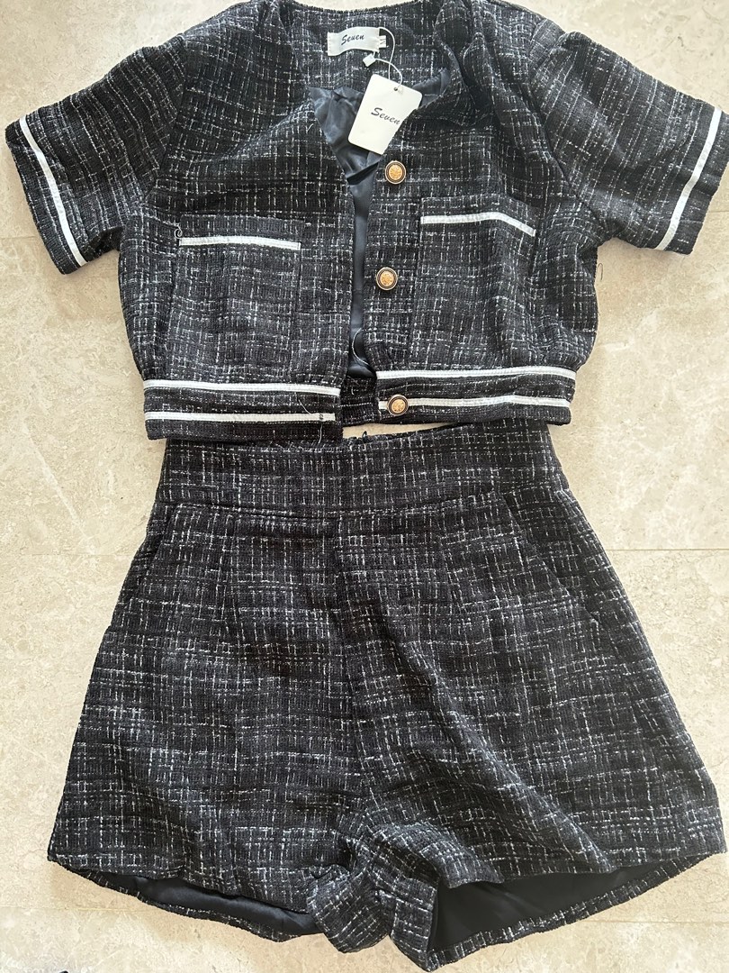 Brand new tweed 2 piece set with padding on shoulder, Women's Fashion ...