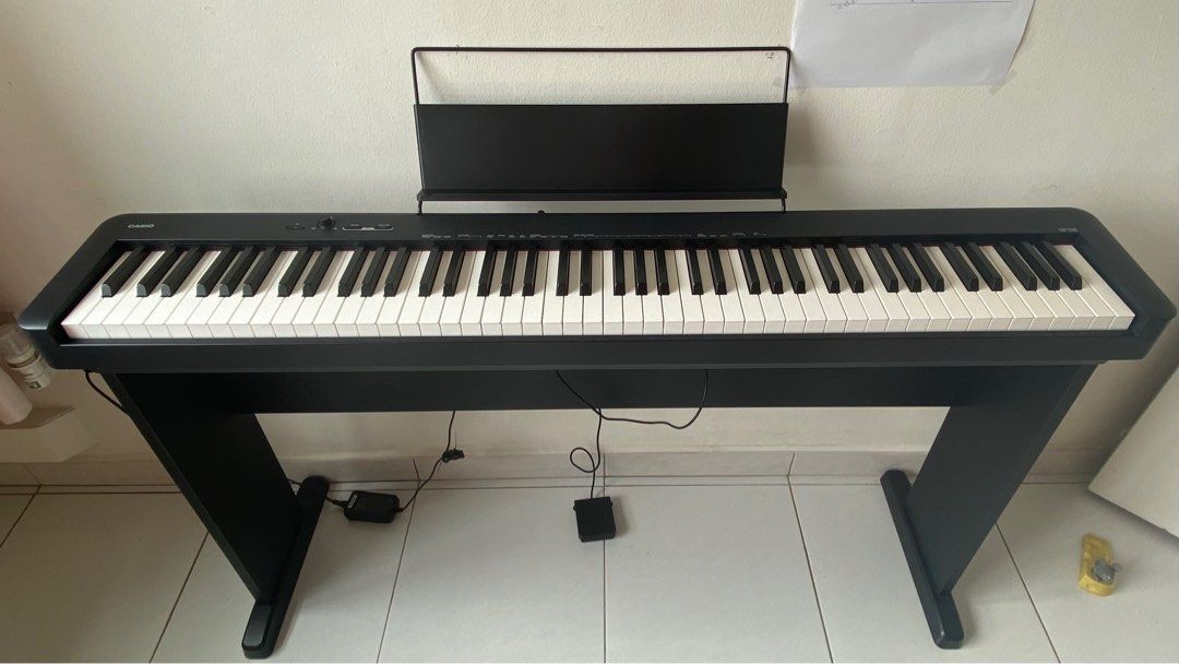Casio digital piano CDP-100, includes brand new headsets, keyboard ...