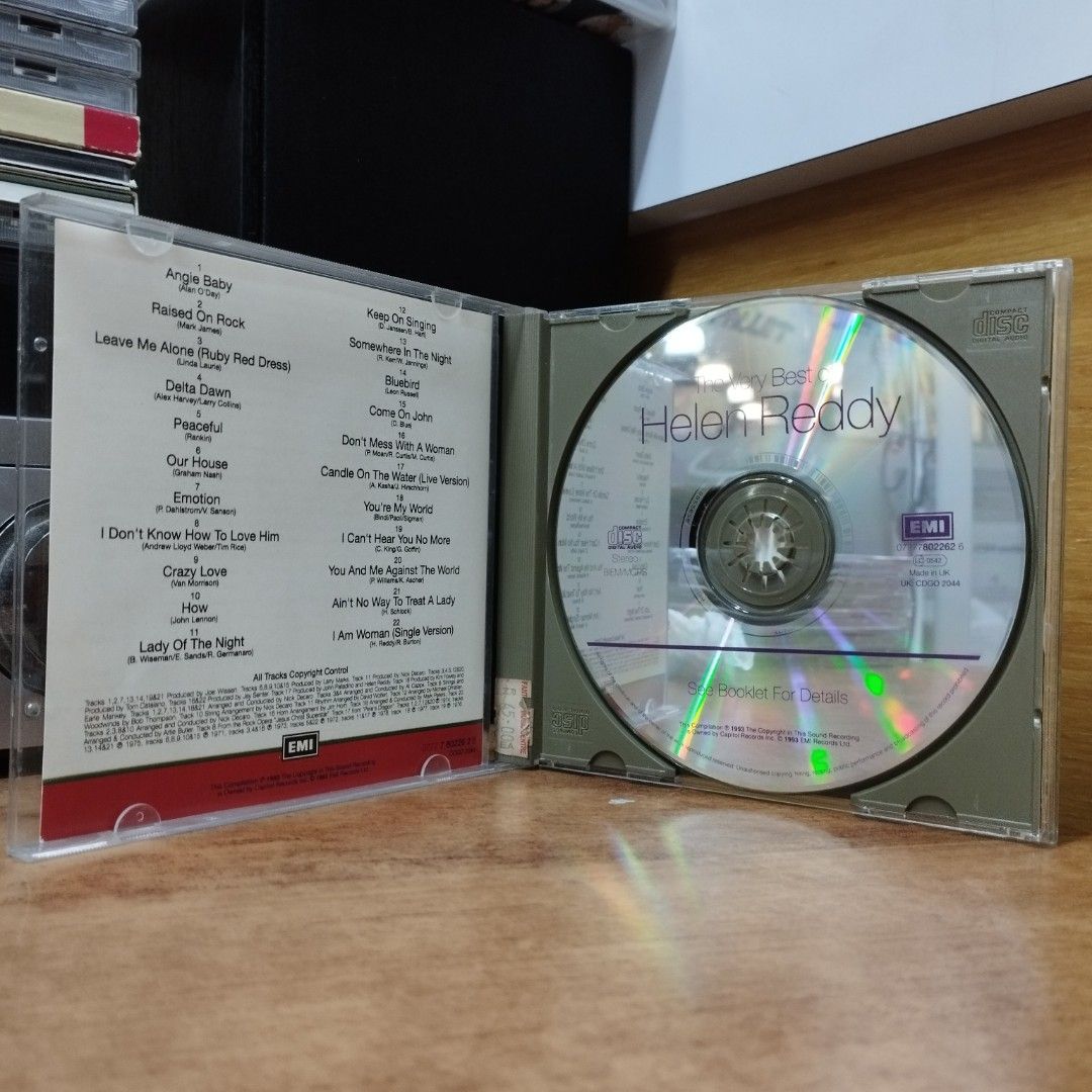 (CD( THE VERY BEST OF HELEN REDDY, Hobbies & Toys, Music & Media, CDs ...