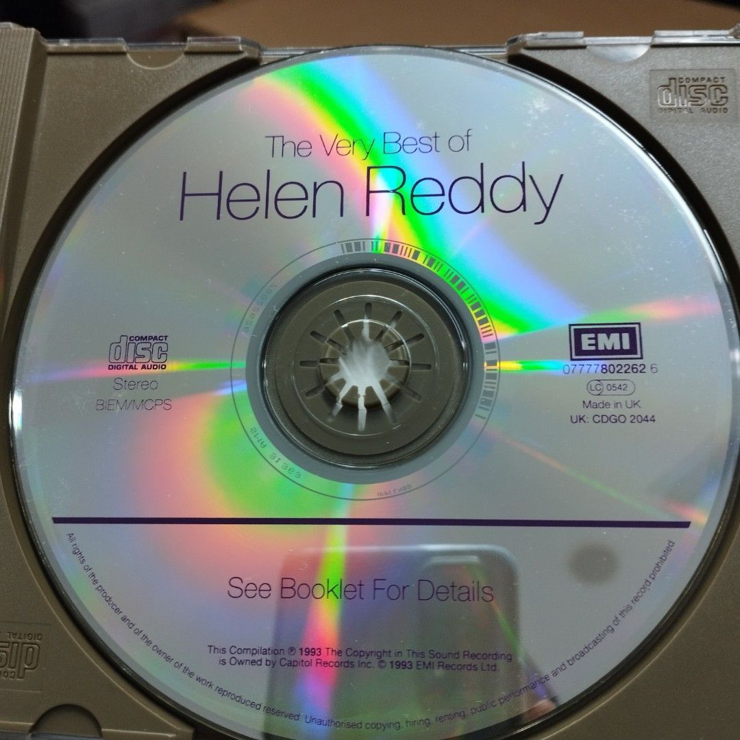 (CD( THE VERY BEST OF HELEN REDDY, Hobbies & Toys, Music & Media, CDs ...
