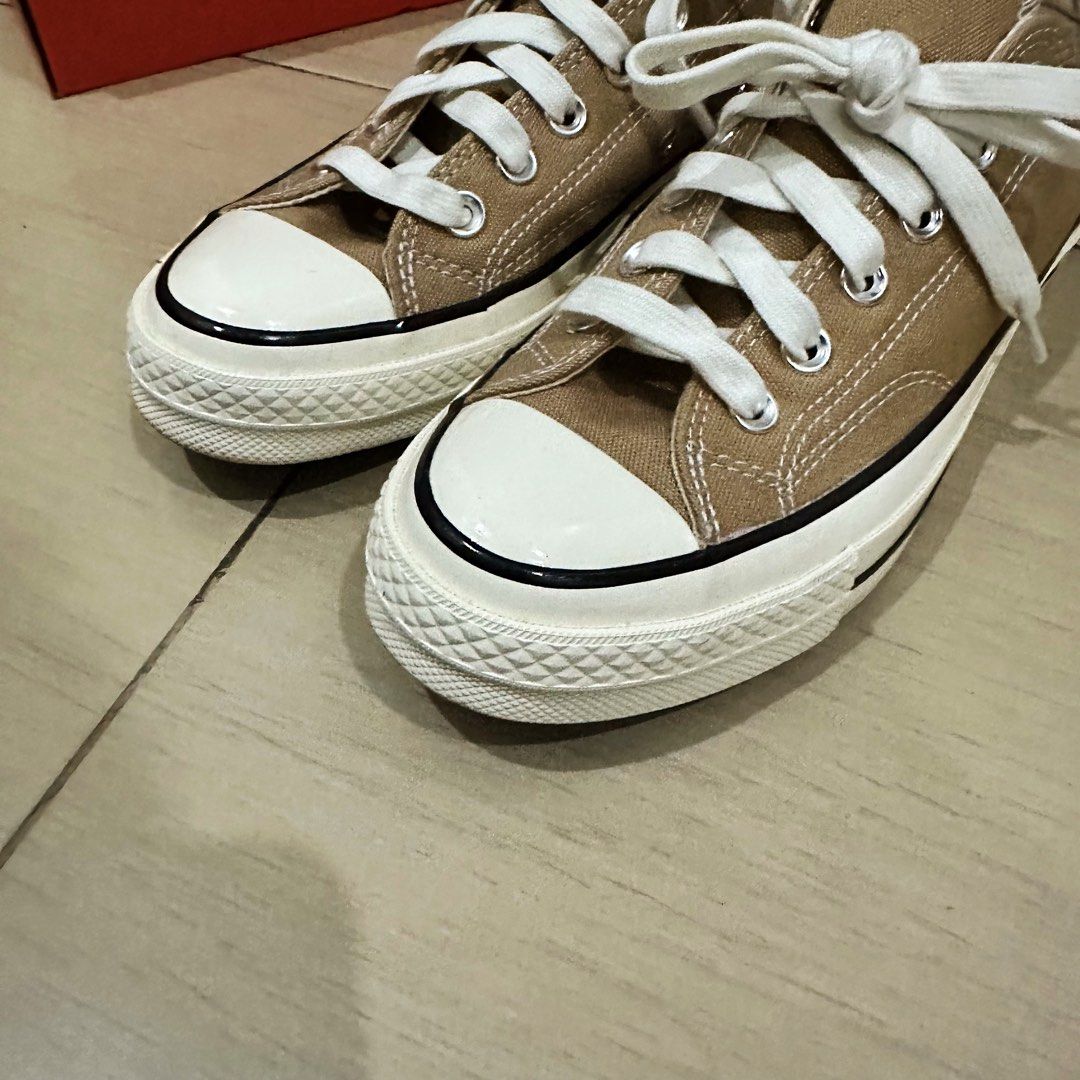Converse Tan Chuck 70 Low-Top Sneakers, Women's Fashion, Footwear ...