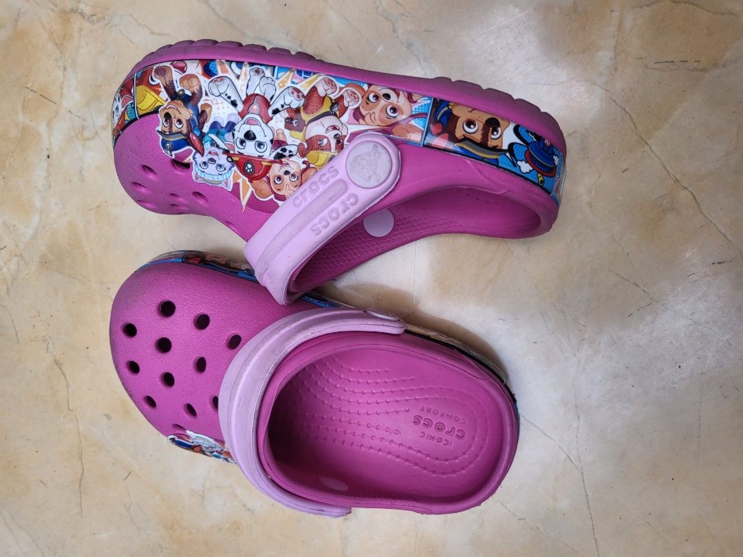 Crocs Pink Paw Patrol, Bayi & Anak, Baju Anak Perempuan, 1 hingga 3 ...