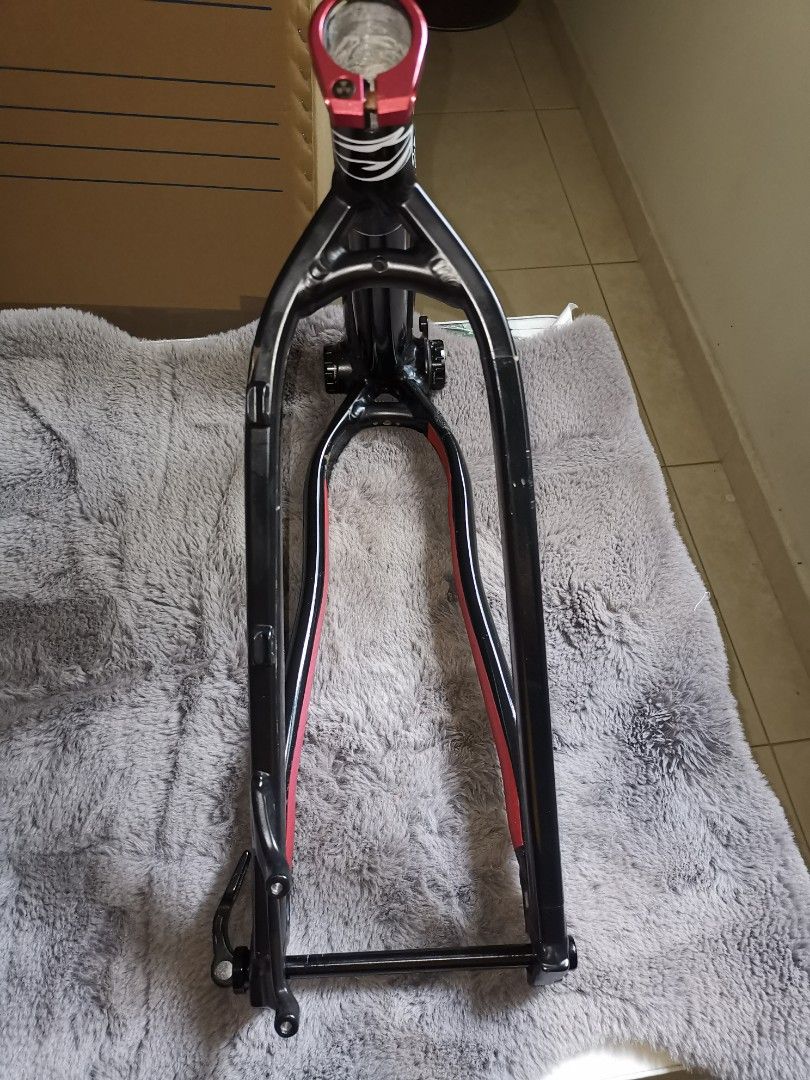 Da Bomb Enduro Hardtail Frame 27.5, Sports Equipment, Bicycles & Parts ...