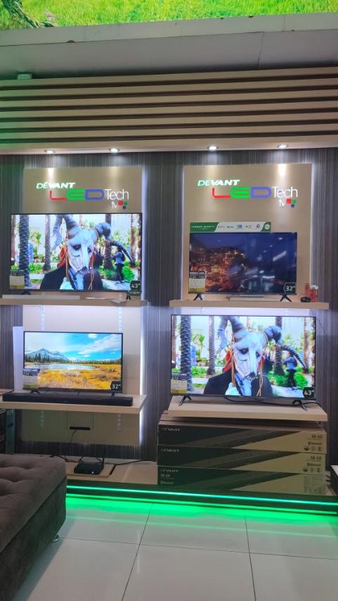 DEVANT LED AND QUANTUM SMART TV, TV & Home Appliances, TV ...