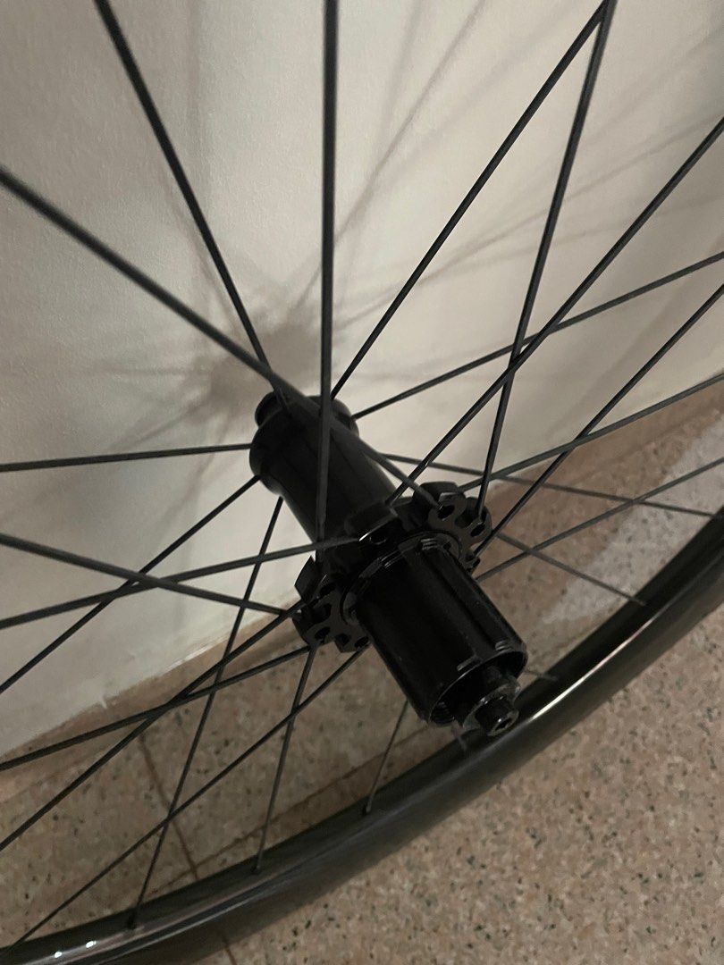 Elite Carbon Rear Wheel (Spoilt), Sports Equipment, Bicycles & Parts ...