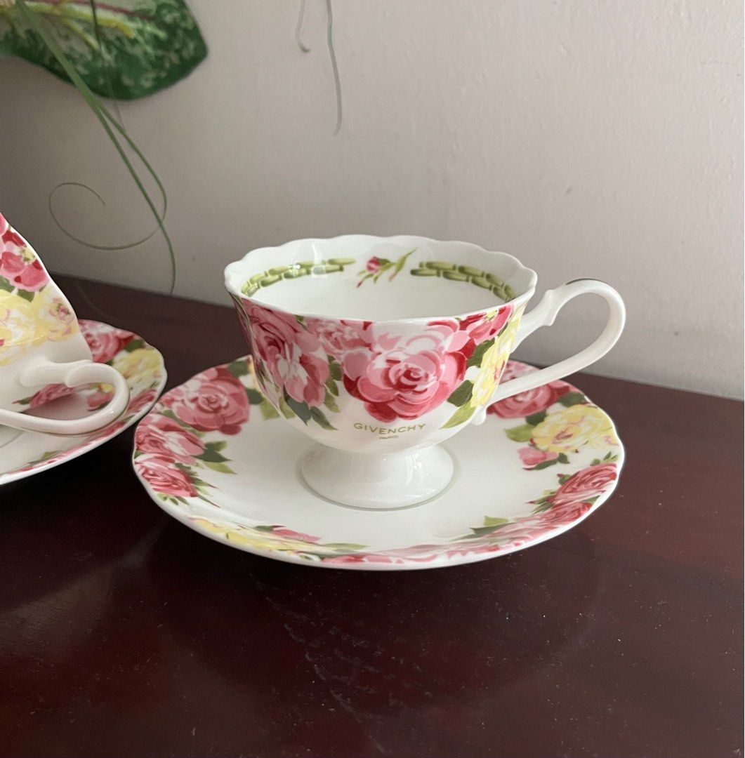 (Each set)Givenchy bone china red and yellow roses design footed cup ...