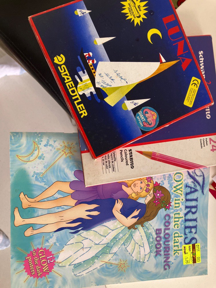 Glow in the dark colouring /coloring book with two sets of Color ...