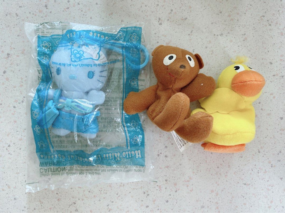 Hello Kitty / Sesame Street / Bulbasaur Collectibles, Hobbies & Toys ...
