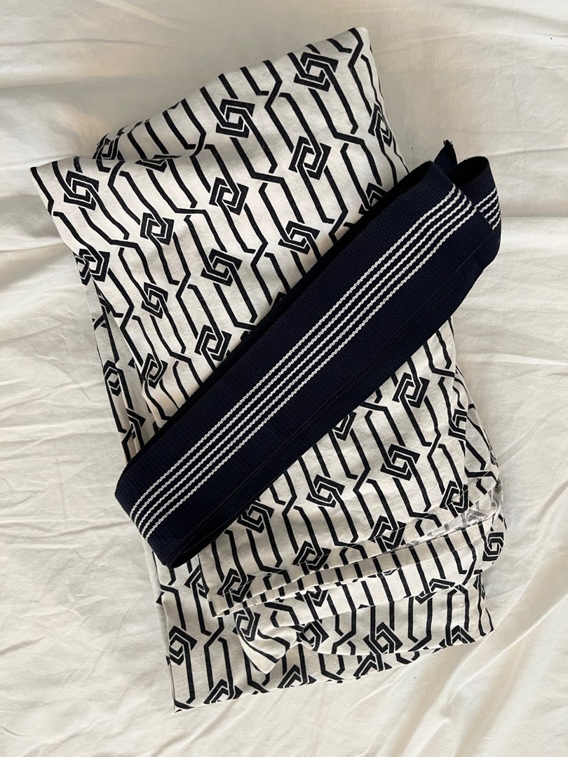 Japanese traditional onsen style yukata, Men's Fashion, Tops & Sets ...