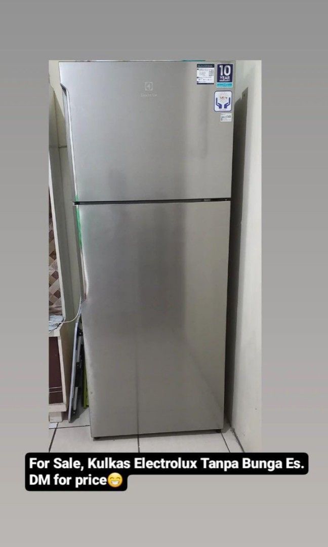 ELECTROLUX Kulkas 2 Pintu Electrolux, Kitchen & Appliances di Carousell