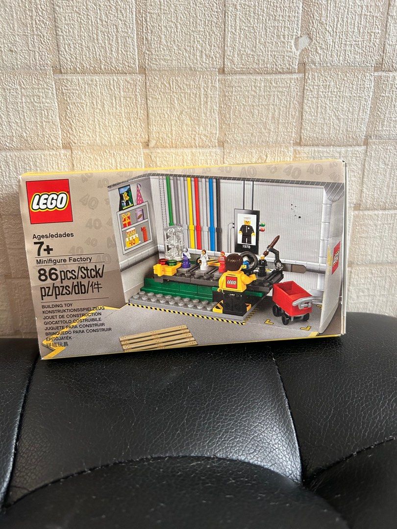 LEGO 5005358 Minifigure Factory, 興趣及遊戲, 玩具 & 遊戲類 - Carousell