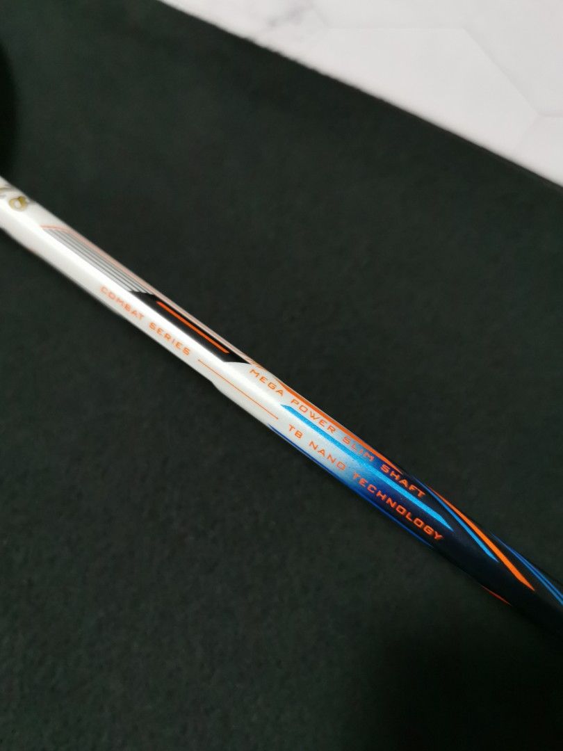 Li Ning Combat Z8 LiNing Badminton Racket with Li Ning string, Sports ...