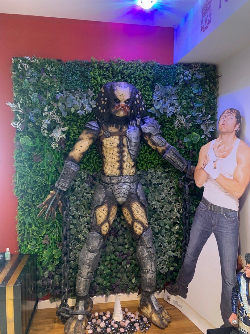 LifeSized Predator, Hobbies & Toys, Memorabilia & Collectibles, Vintage ...
