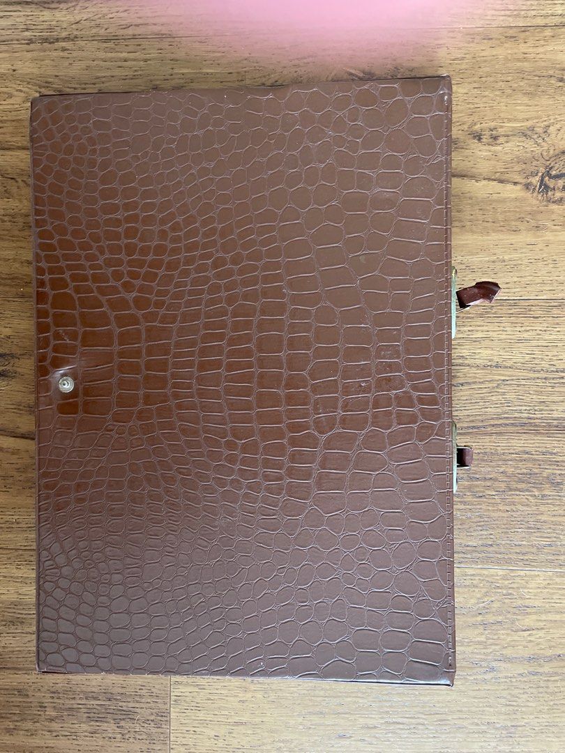 Mahjong set, Hobbies & Toys, Toys & Games on Carousell