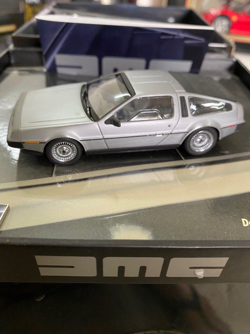 Minichamps 1981 DeLorean DMC-12 Gift Box (1:43 scale), Hobbies & Toys ...