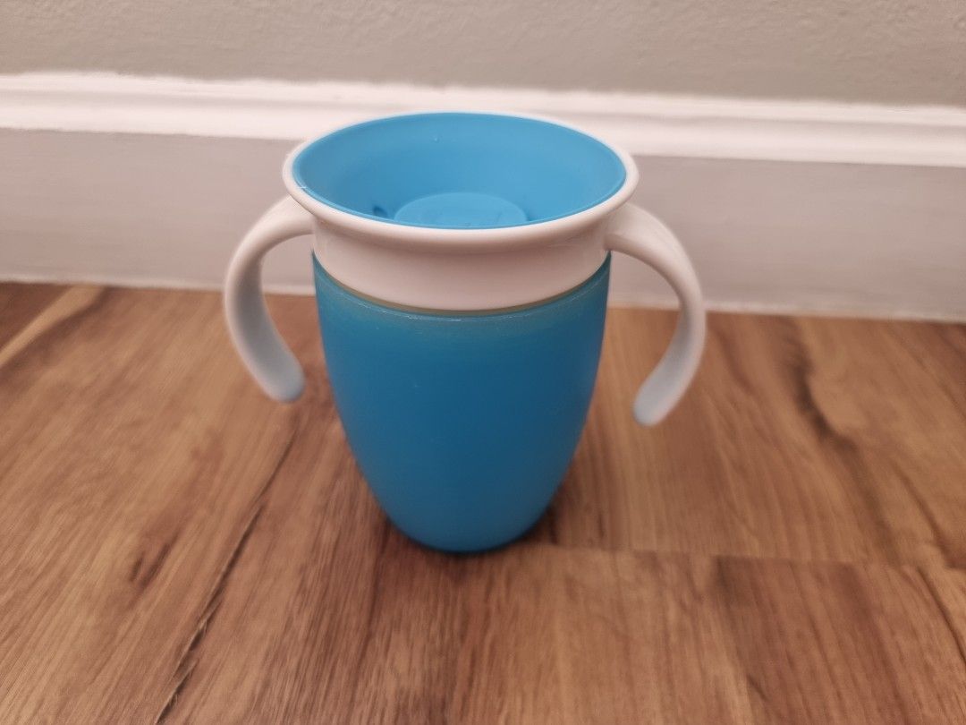 Munchkin 360 cup, Babies & Kids, Nursing & Feeding, Weaning & Toddler ...