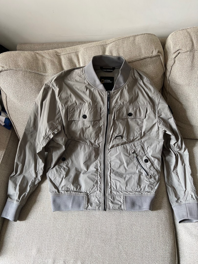 National geographic jacket, 男裝, 外套及戶外衣服 - Carousell