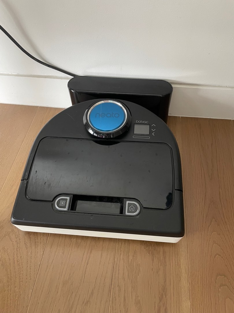 Neato D80 robo vacuum cleaner, TV & Home Appliances, Vacuum Cleaner ...