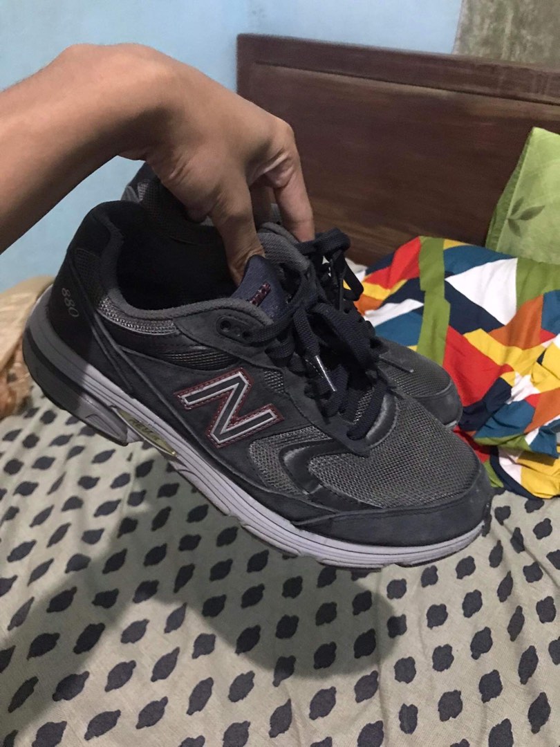 new balance 880 on Carousell