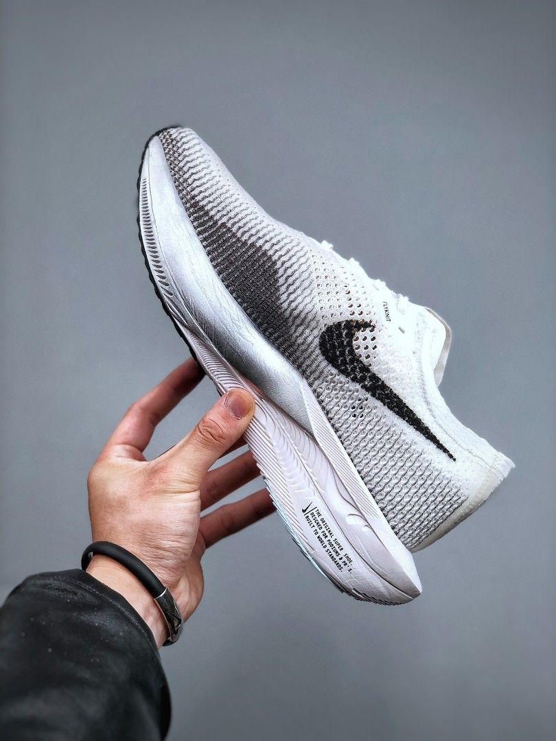 NIKE ZOOMX VAPORFLY NEXT% 3 ORIGINAL, Fesyen Pria, Sepatu , Sneakers di ...