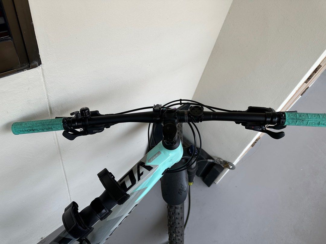 Polygon Xtrada 5 2021 27.5 (L Size), Sports Equipment, Bicycles & Parts, Bicycles on Carousell