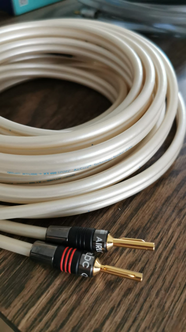 QED XT400 3m Speaker Cable, Audio, Other Audio Equipment on Carousell