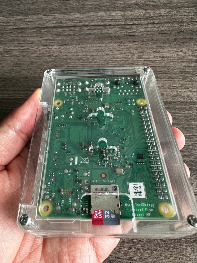 Raspberry Pi 4b: 4GB RAM + 32 GB SanDisk SD card, Computers & Tech, Desktops on Carousell