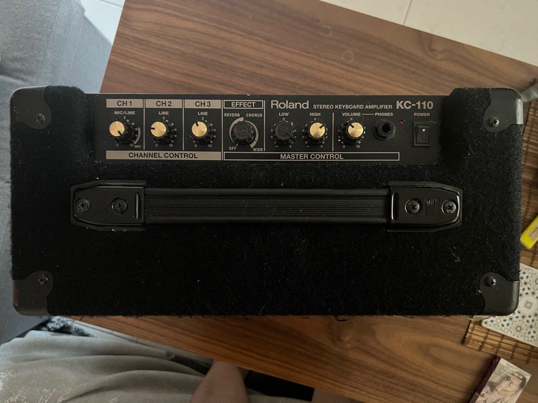 Roland KC-110 stereo keyboard amplifier, 音響器材, Soundbar、揚聲器、藍牙喇叭、耳擴 ...