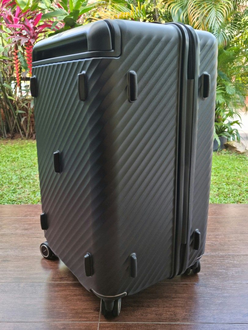 Samsonite STEM SPINNER 70/26 TRUNK, Hobbies & Toys, Travel, Luggage on ...